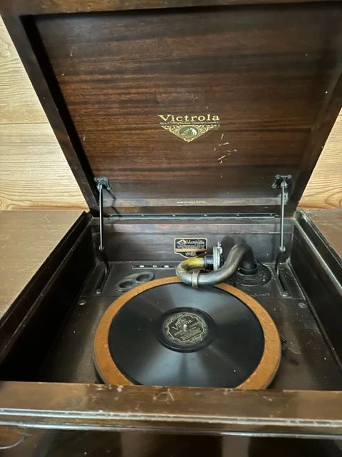 LIVING ESTATE AUCTION OF MR. JAMES LIGON starts on 10/28/2023