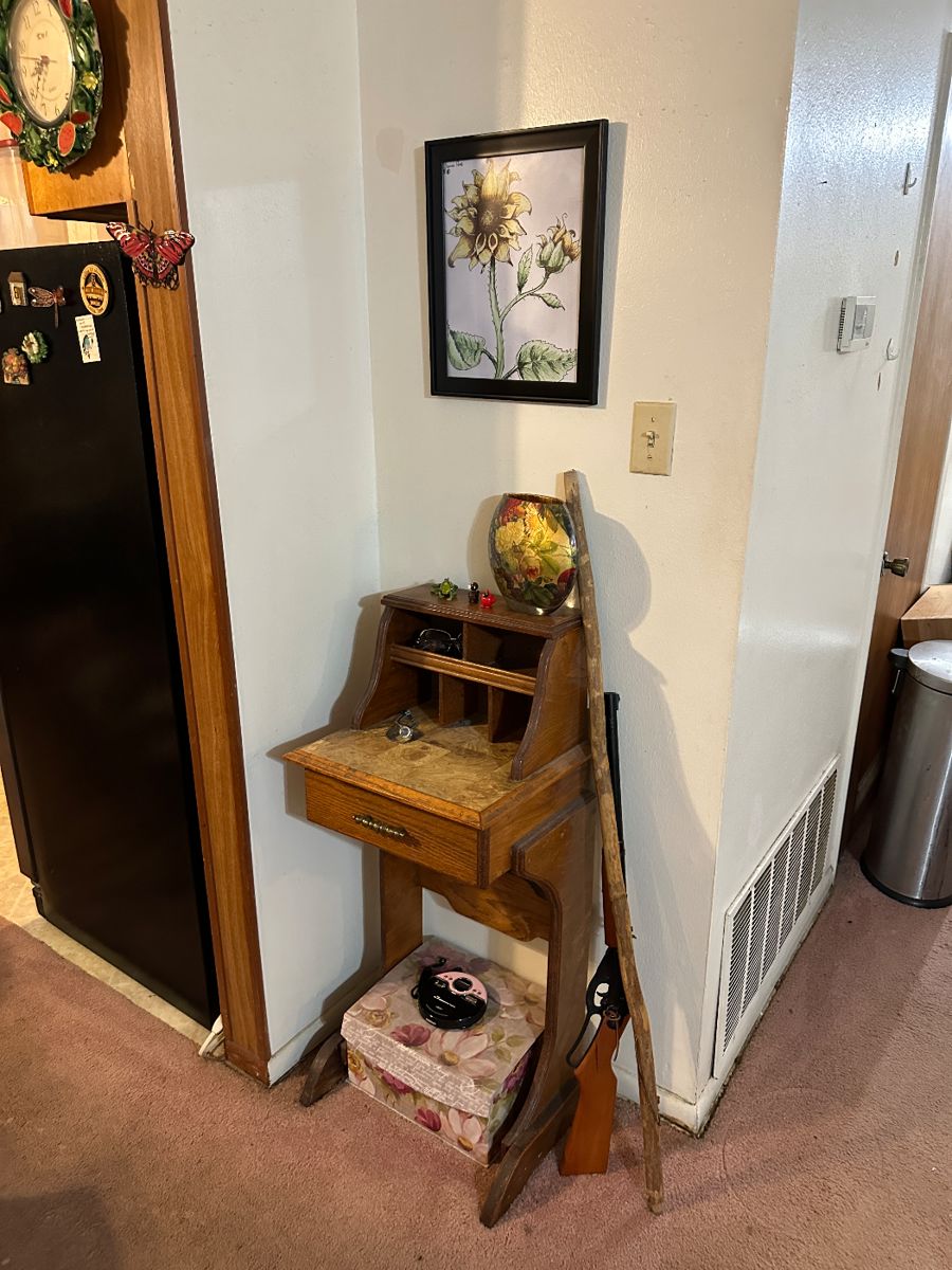 50% OFF SUNDAY! Karen McCrary Estate Sale... starts on 10/28/2023