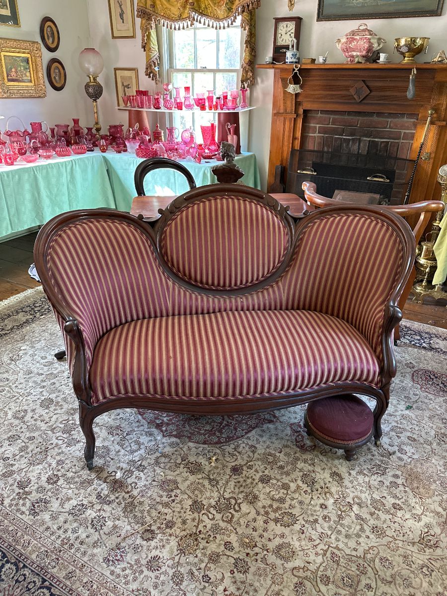(E)Sale has Antiques in Livingston starts on 10/27/2023