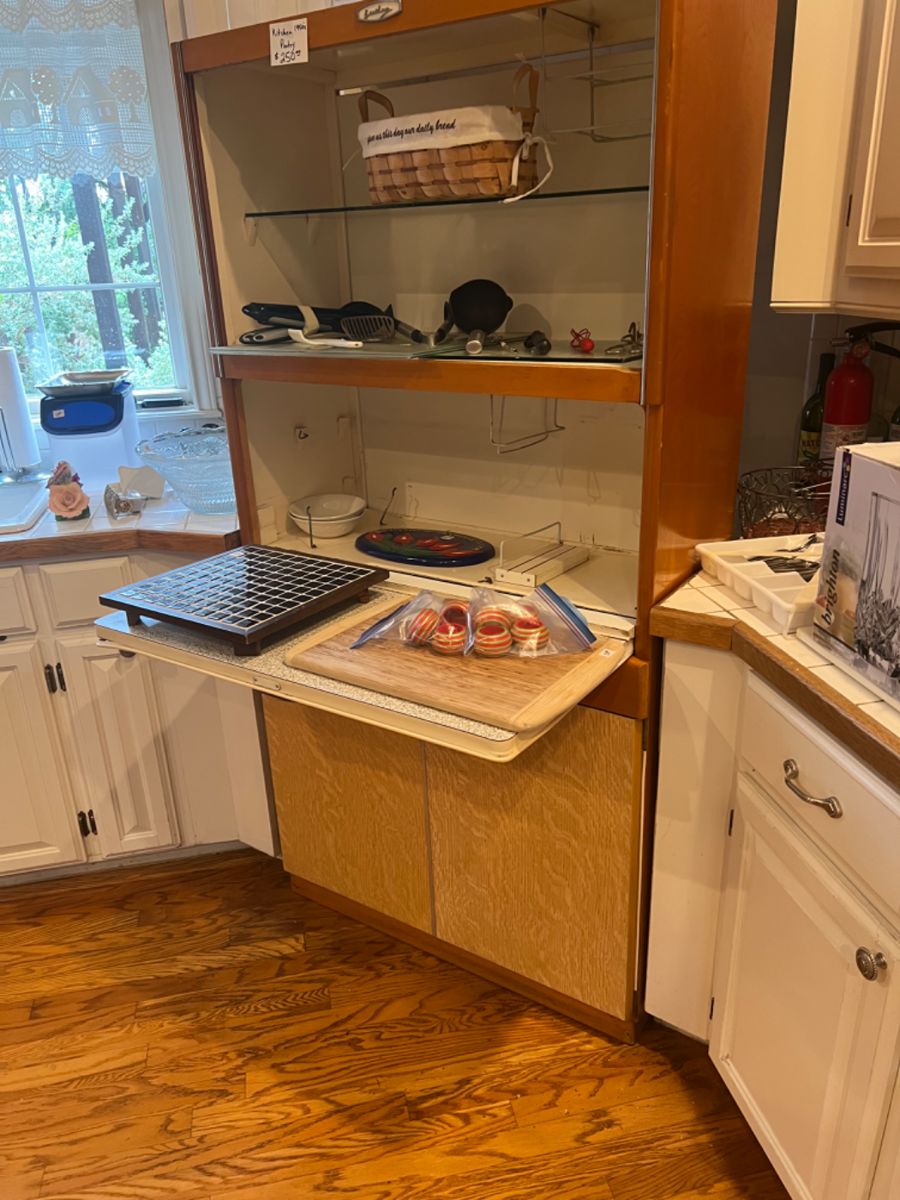 Randy & Ruth Snyder Estate Sale in San Angelo, TX starts on 10/28/2023