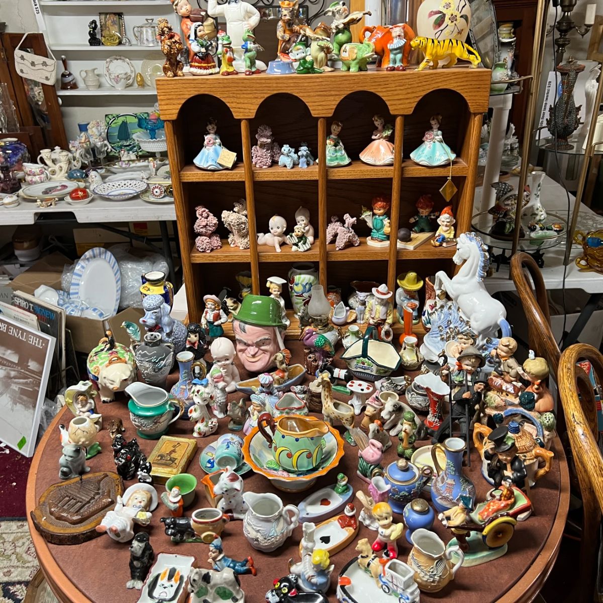 ESTATE SALE ANTIQUE VINTAGE LIQUIDATION starts on 10/28/2023