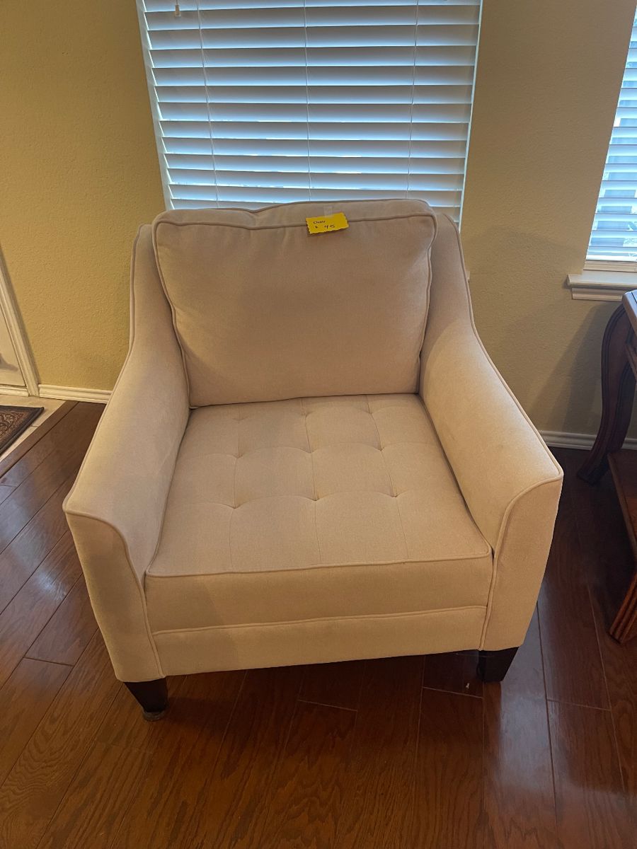 Lucky Finds in Arlington, TX starts on 11/11/2023