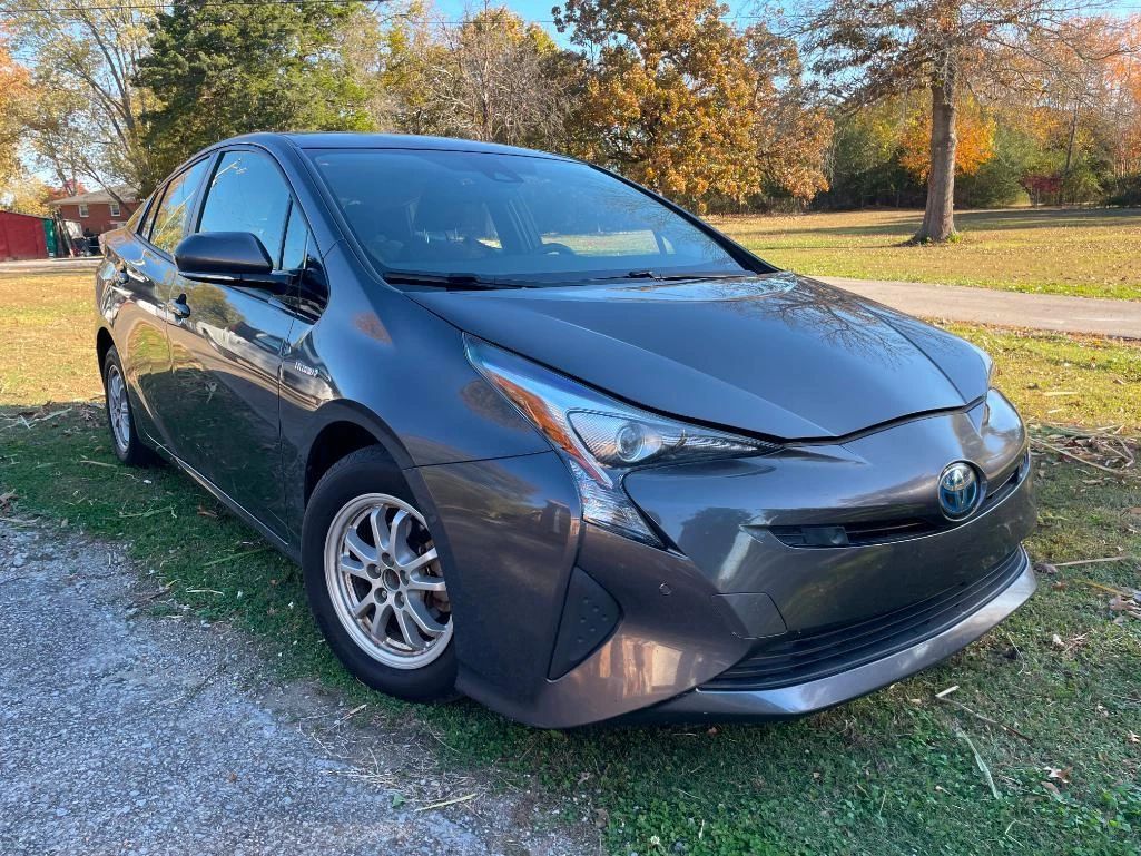 2018 Toyota Prius - 16ft Enclosed Trailer... starts on 11/3/2023