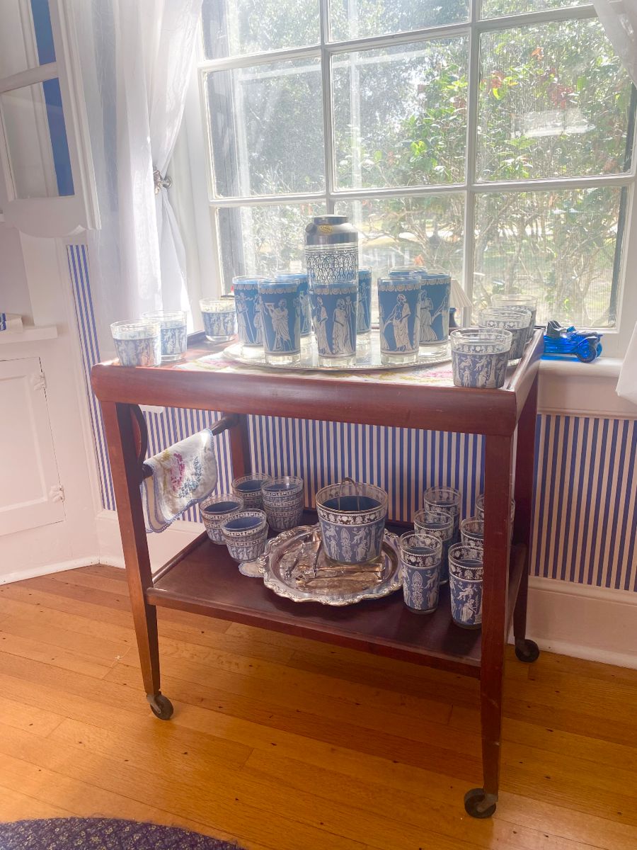 Monroe Mansion Estate Sale starts on 11/9/2023