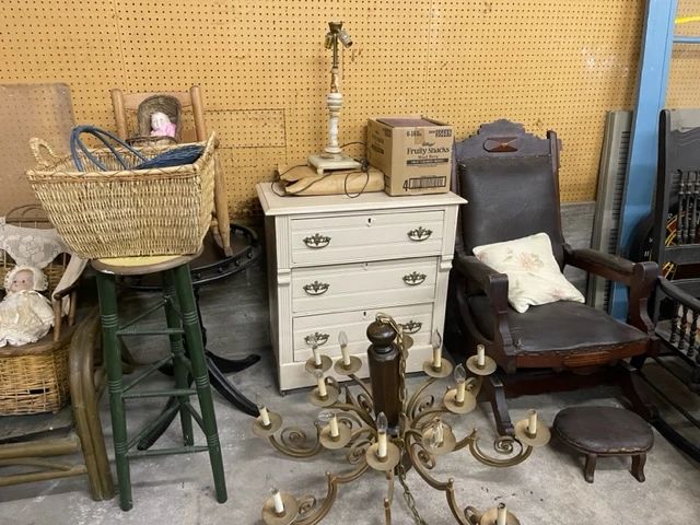 Hidden Treasures Estate Sale With Janet starts on 11/10/2023