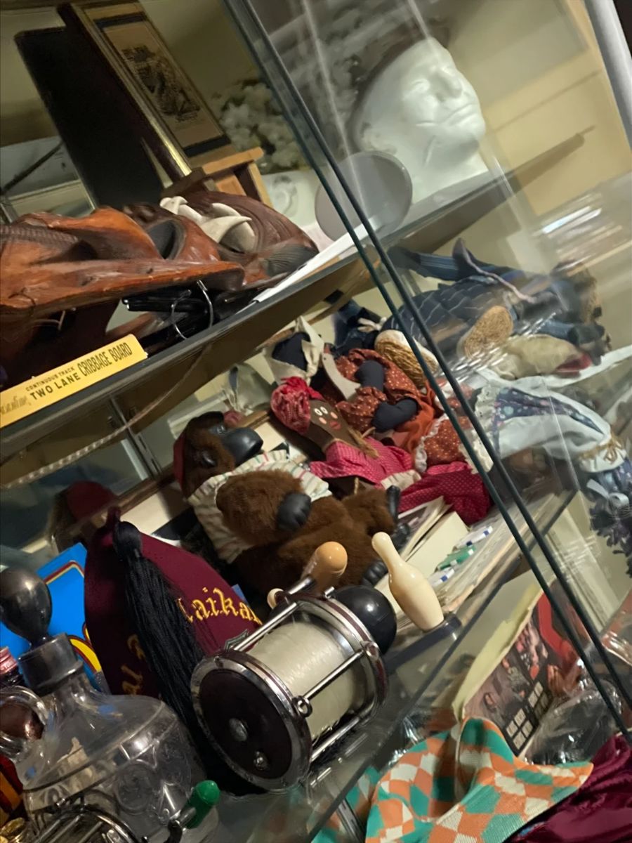 Hoarder Warehouse Sale! in Huntington Beach, CA starts on 11/11/2023