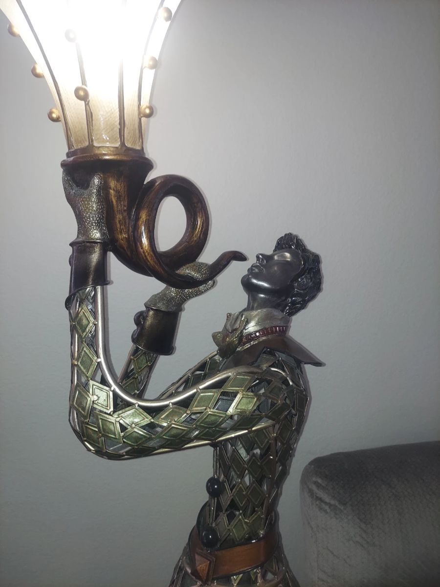 AMAZING INVENTORY OF UPSCALE GOODIES AT ESTATE... starts on 11/16/2023