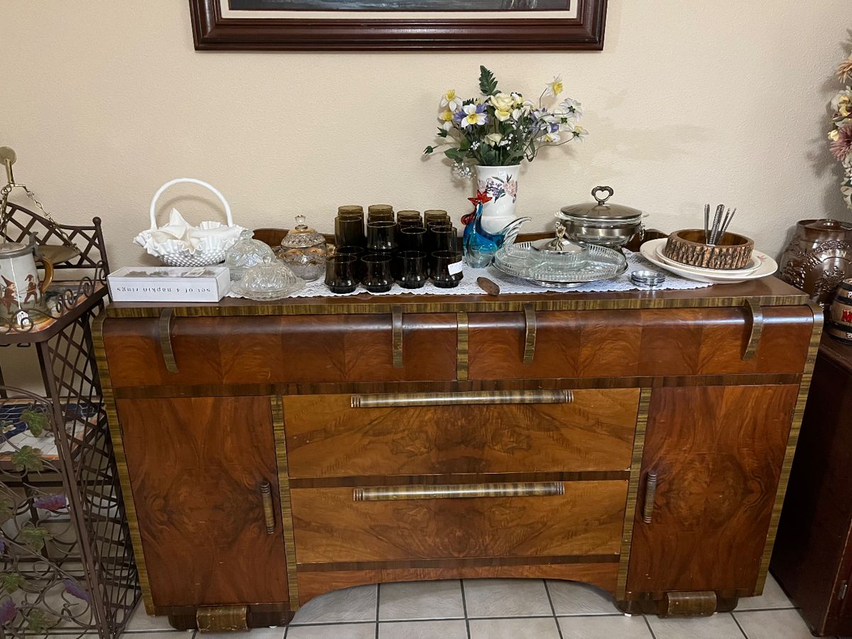 Flashlight Boys - Stella Kohn and Family... starts on 11/24/2023