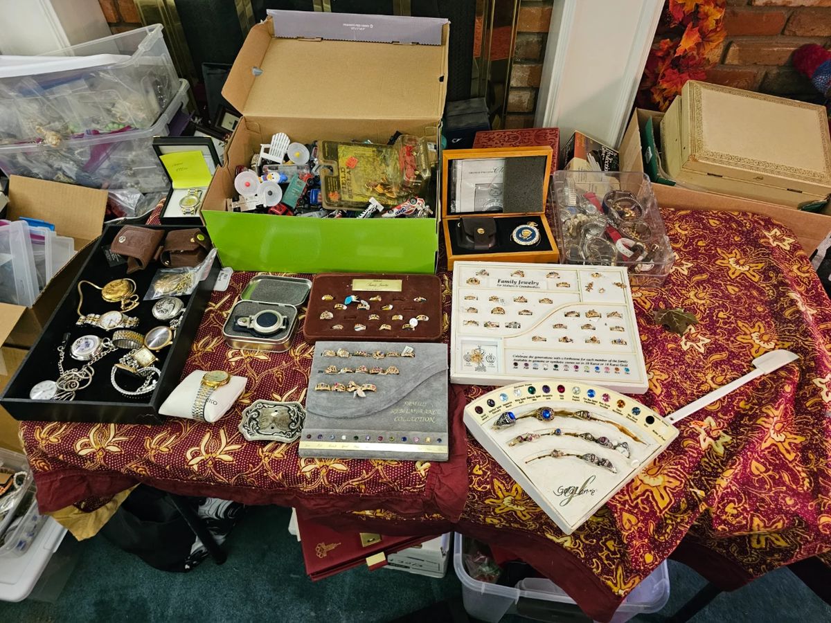 $1 DEALS MENS DREAM TOOLS KNIVES ANTIQUES... starts on 12/7/2023