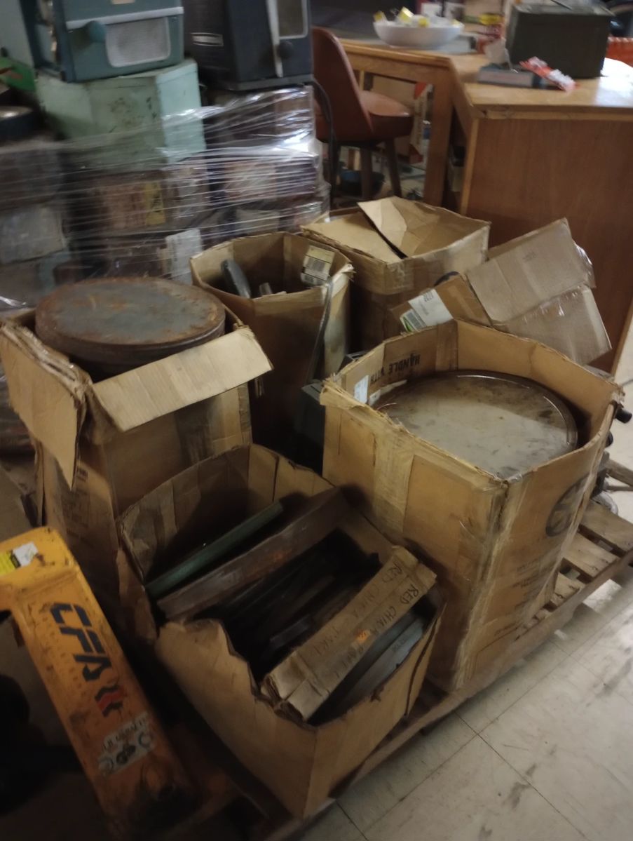 Rid of Stuff Black Friday Antique Store Online... starts on 11/24/2023