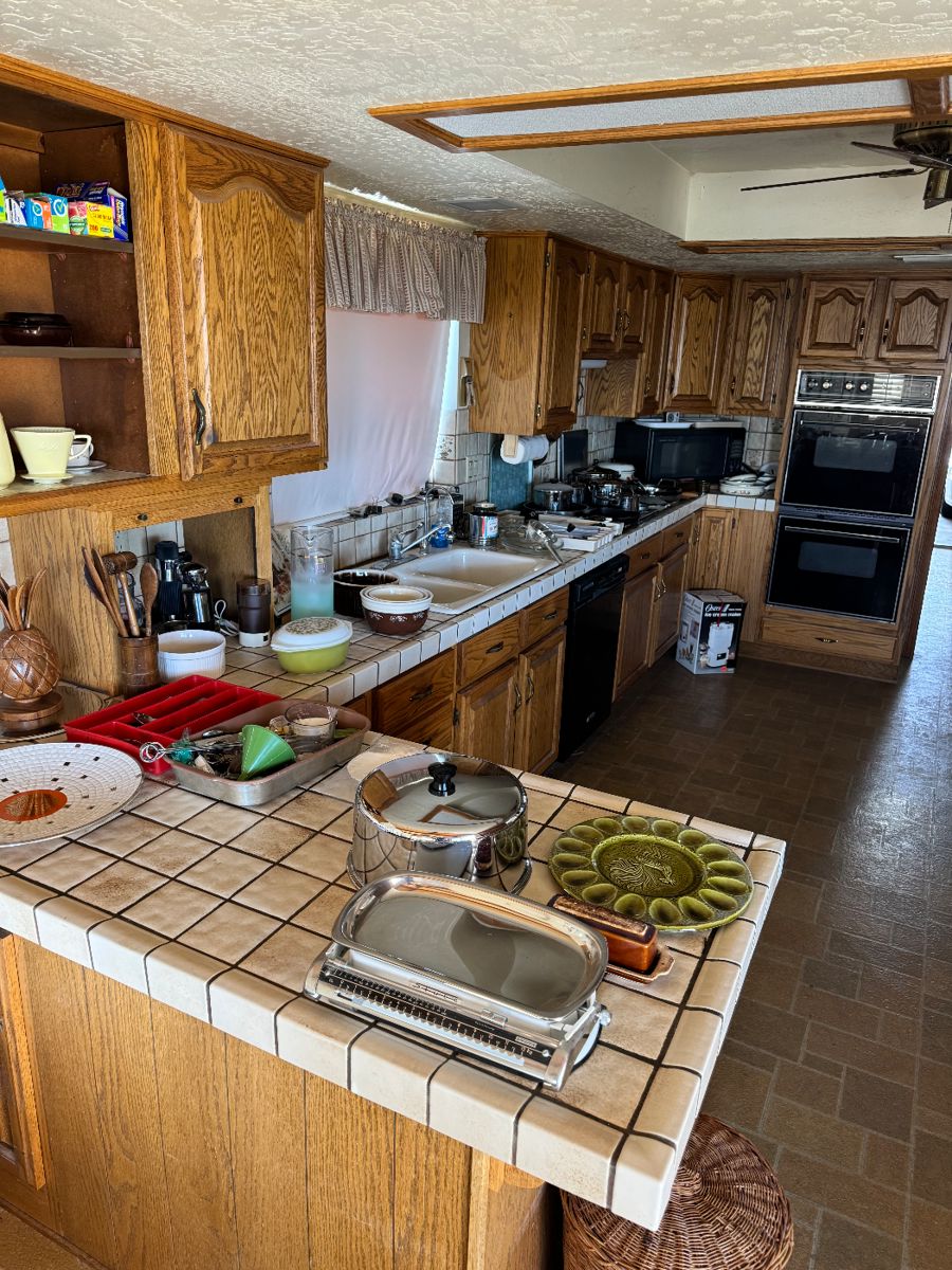 Fountain Hills Estate Sale *******(50% OFF... starts on 1/26/2024