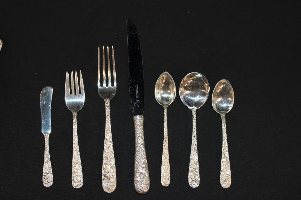 Lilly's Dec. 3rd Online Only Auction starts on 11/21/2023