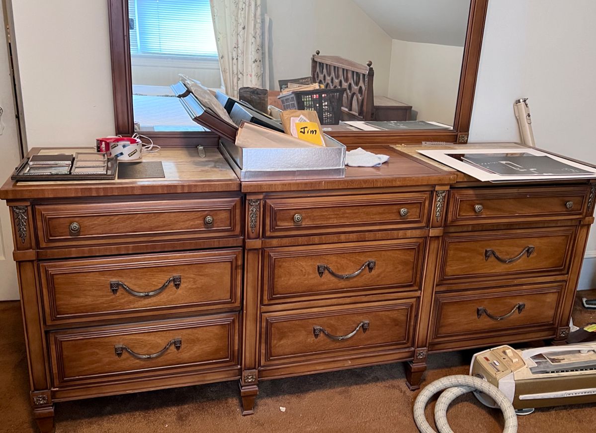 ATTIC FINDS & UNTOUCHED TREASURES Online... starts on 11/13/2024