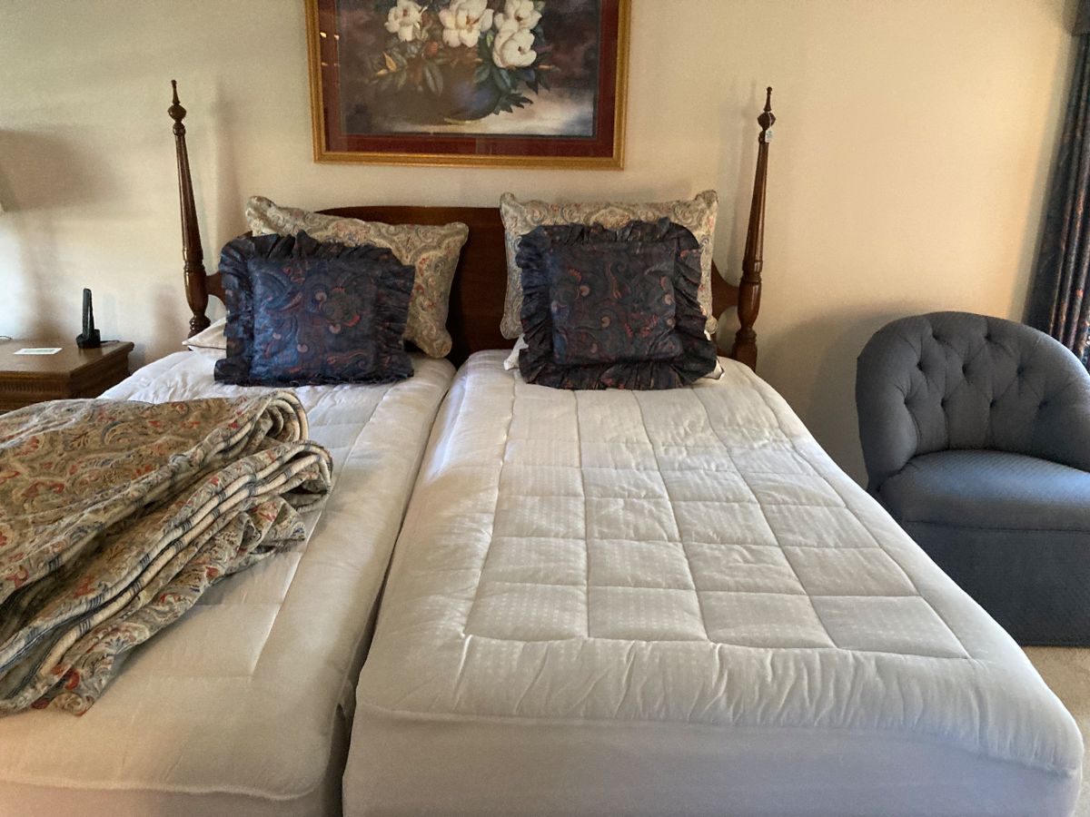 Thomas Estate in Fairfax Station, VA starts on 12/8/2023