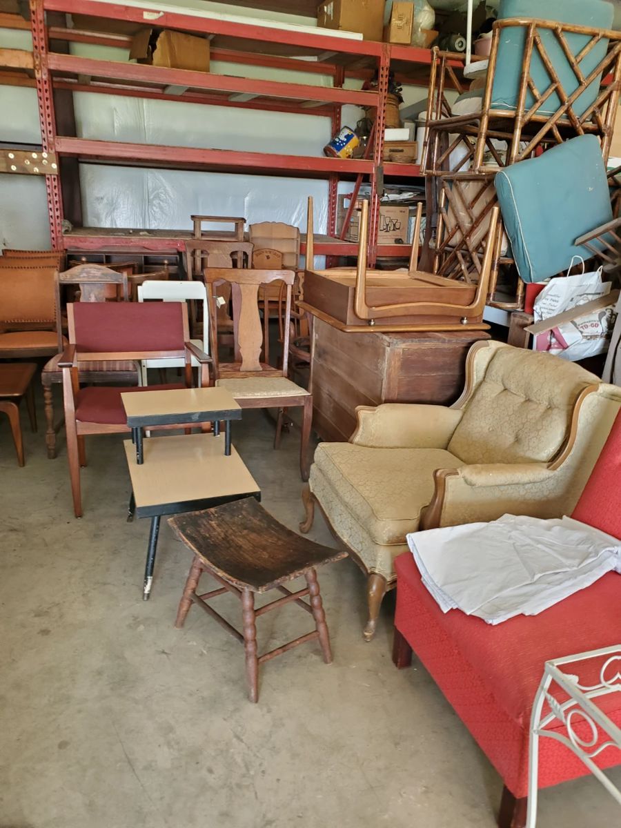 50% OFF ON SUNDAY -ESTATE OF TOMBALL ANTIQUES... starts on 12/1/2023