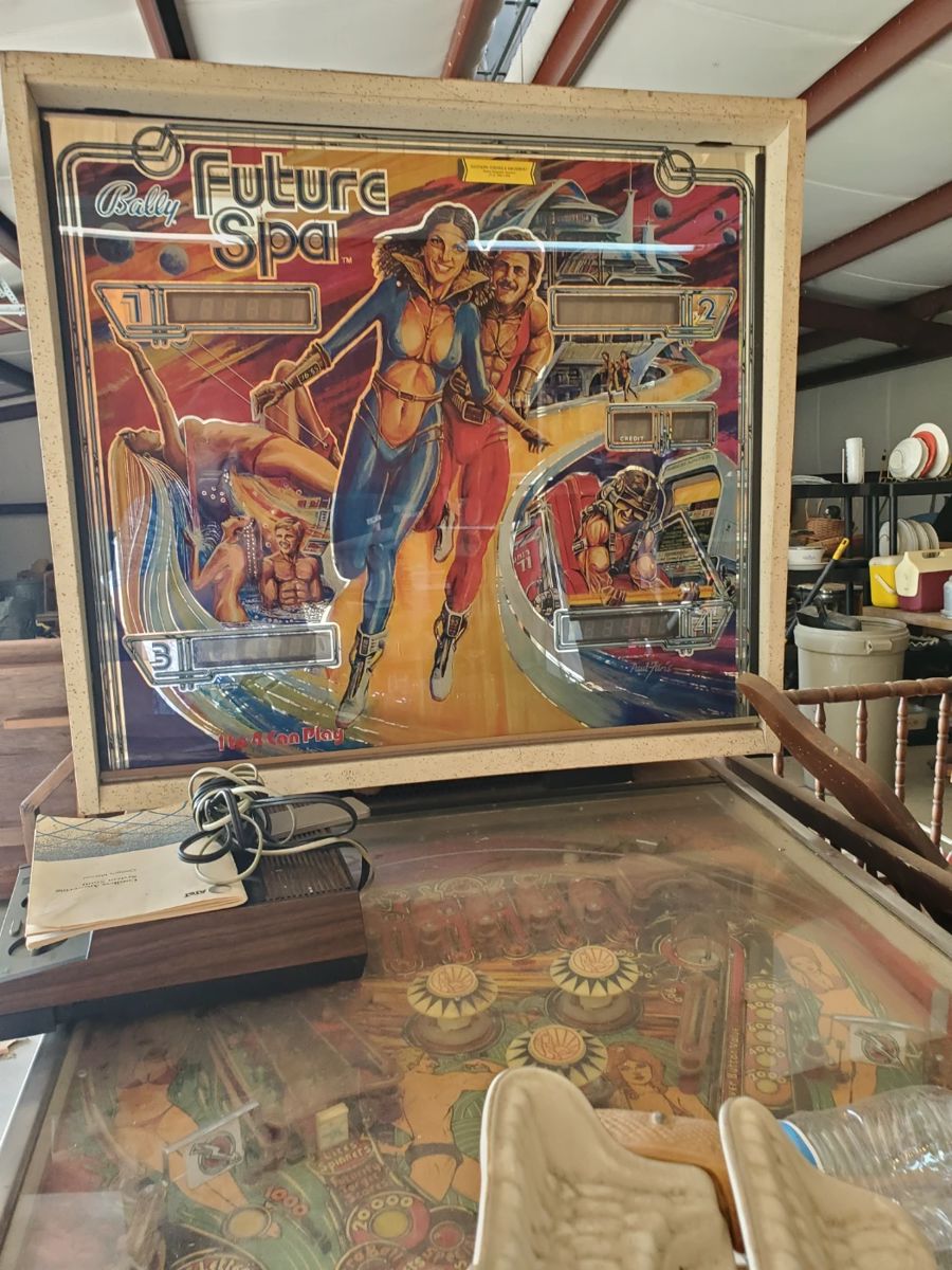 50% OFF ON SUNDAY -ESTATE OF TOMBALL ANTIQUES... starts on 12/1/2023