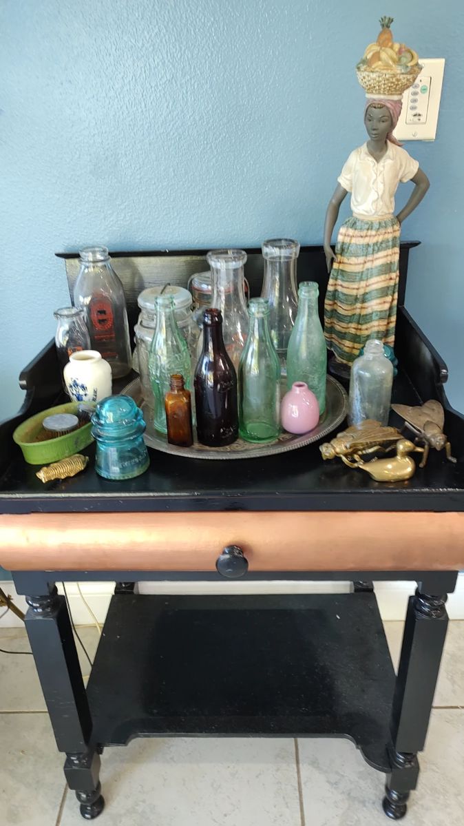 BEAUTIFUL TEMPLE TERRACE ESTATE in Tampa, FL starts on 12/8/2023