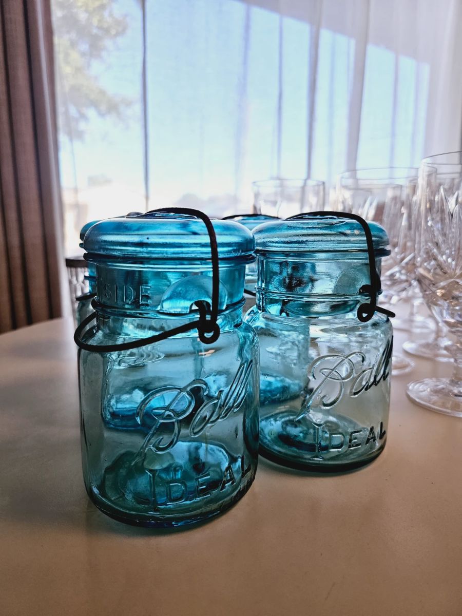 Bluebonnet Estate Sales in Andrews, TX starts on 12/7/2023