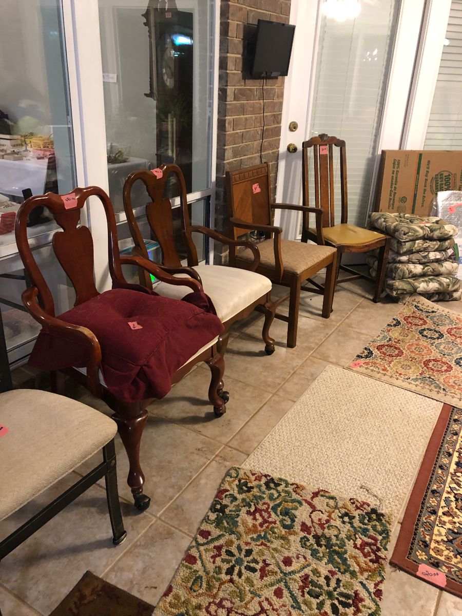 Clutter Queen Estate Sale in Texarkana, AR starts on 12/8/2023