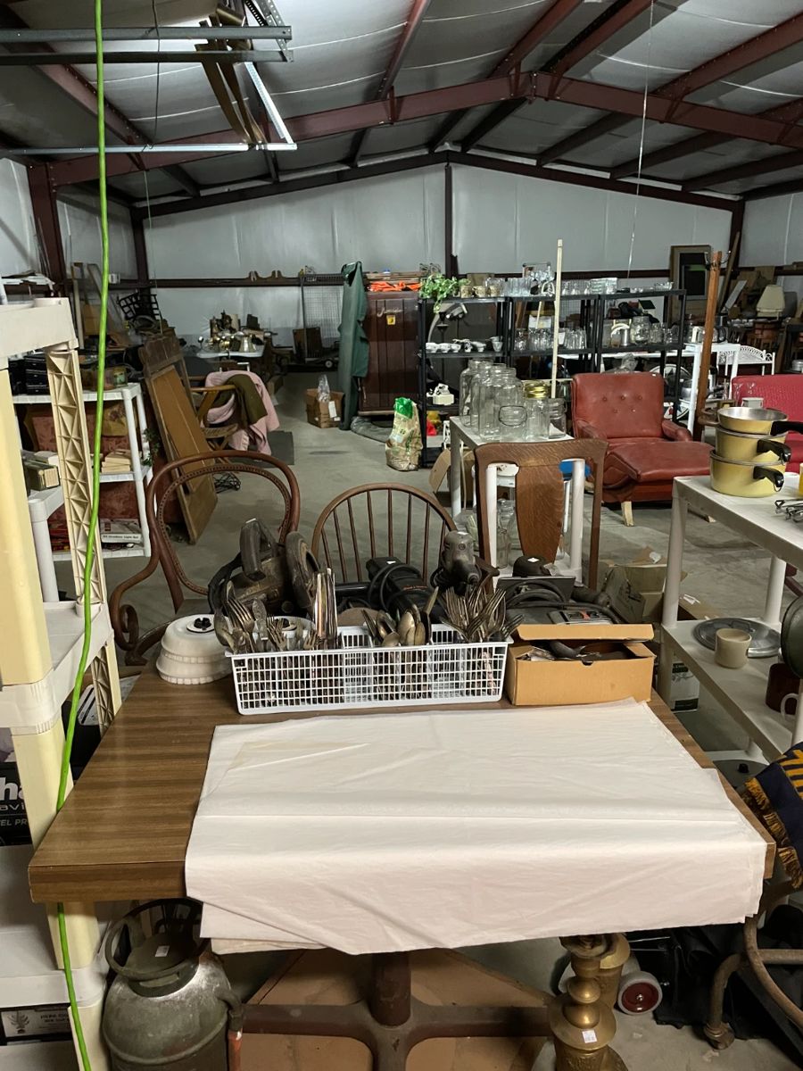 60% OFF ON SATURDAY -ESTATE OF TOMBALL ANTIQUES... starts on 12/9/2023