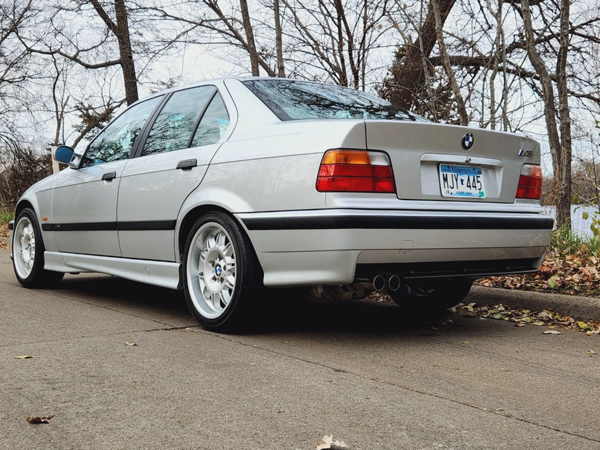 BMW M3 Edina, Mn. Vintage Estate starts on 12/7/2023