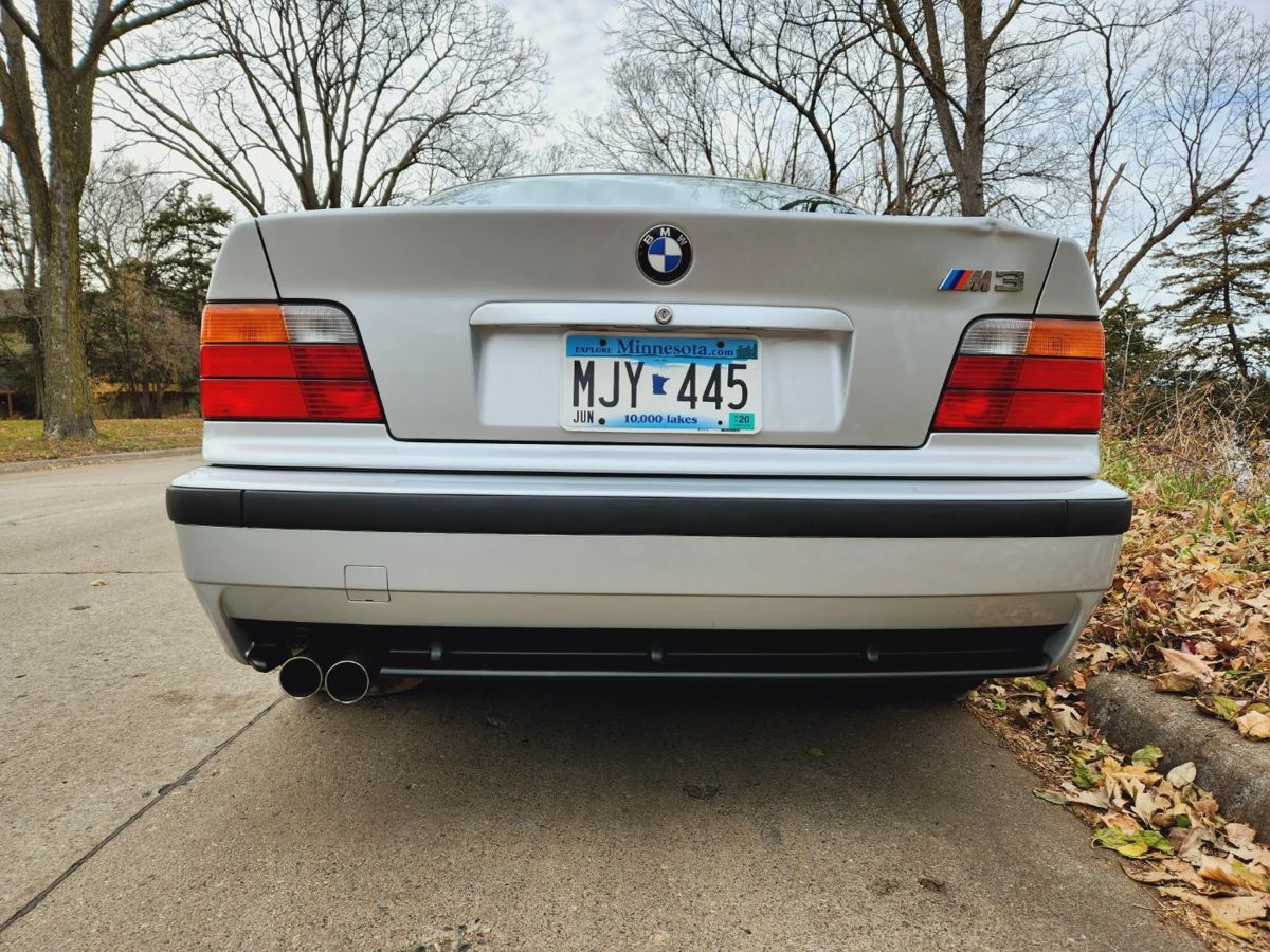 BMW M3 Edina, Mn. Vintage Estate starts on 12/7/2023
