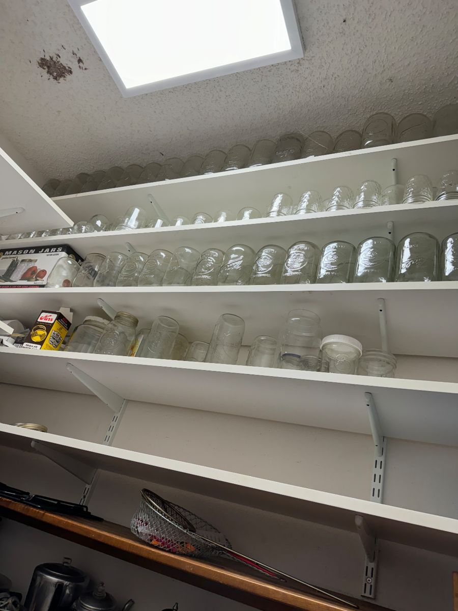 EVERYTHING MUST GO ESTATE SALE in Maud, TX starts on 12/16/2023