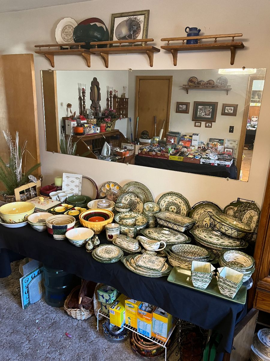 PACKED PACKED MOUND ESTATE SALE in Mound, MN starts on 12/16/2023