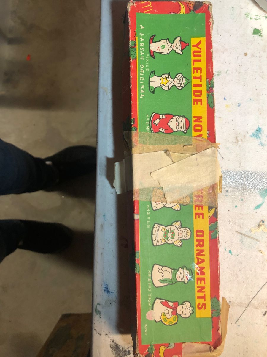 Vintage Christmas Sale@Leakey Market Days starts on 12/16/2023