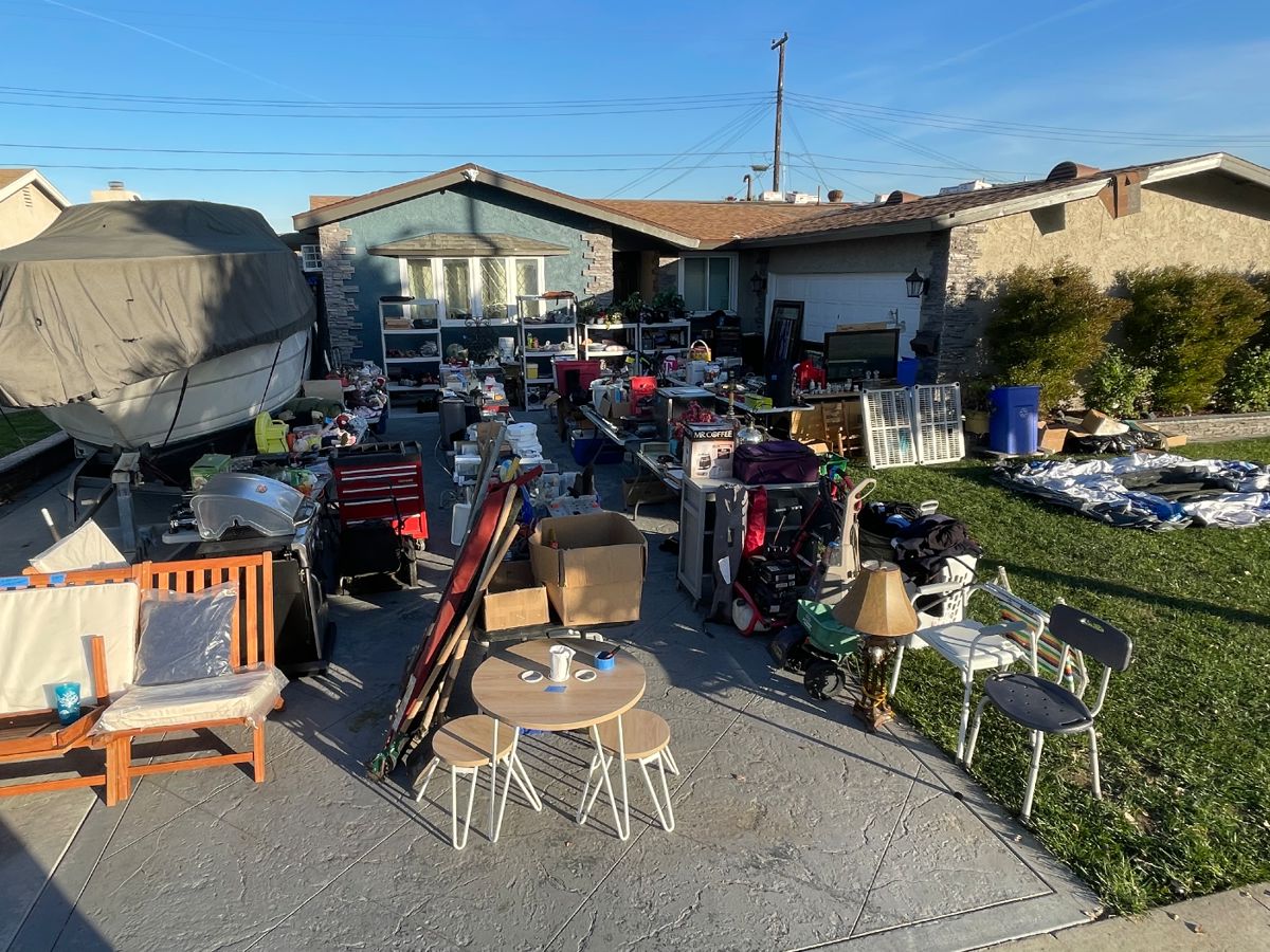 One Day Sale by Danny! Tools, Jewelry, Collectible... starts on 12/16/2023