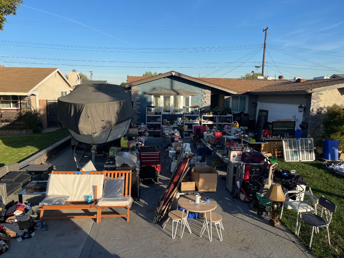 One Day Sale by Danny! Tools, Jewelry, Collectible... starts on 12/16/2023