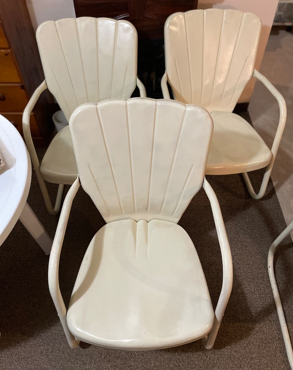 Ferguson Estate Sale by PIYP in Saint Louis, MO starts on 1/19/2024