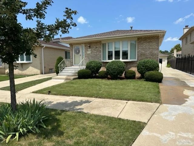 75% Off Monday! Chicago Dunning Estate Sale... starts on 12/18/2023