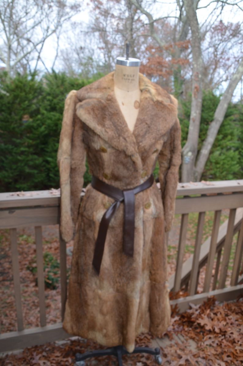 Smithtown ONLINE AUCTION Vintage Random Collection... starts on 1/4/2024