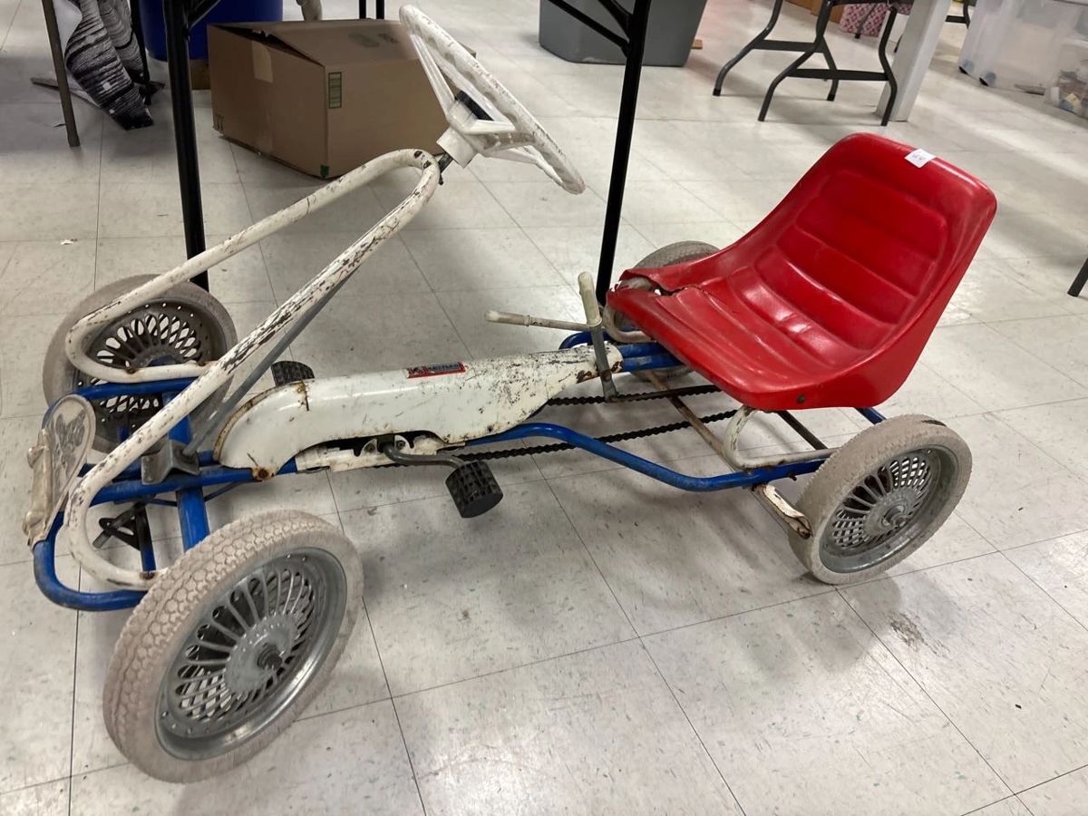 Antiques and collectibles, Kett germany car,... starts on 1/7/2024