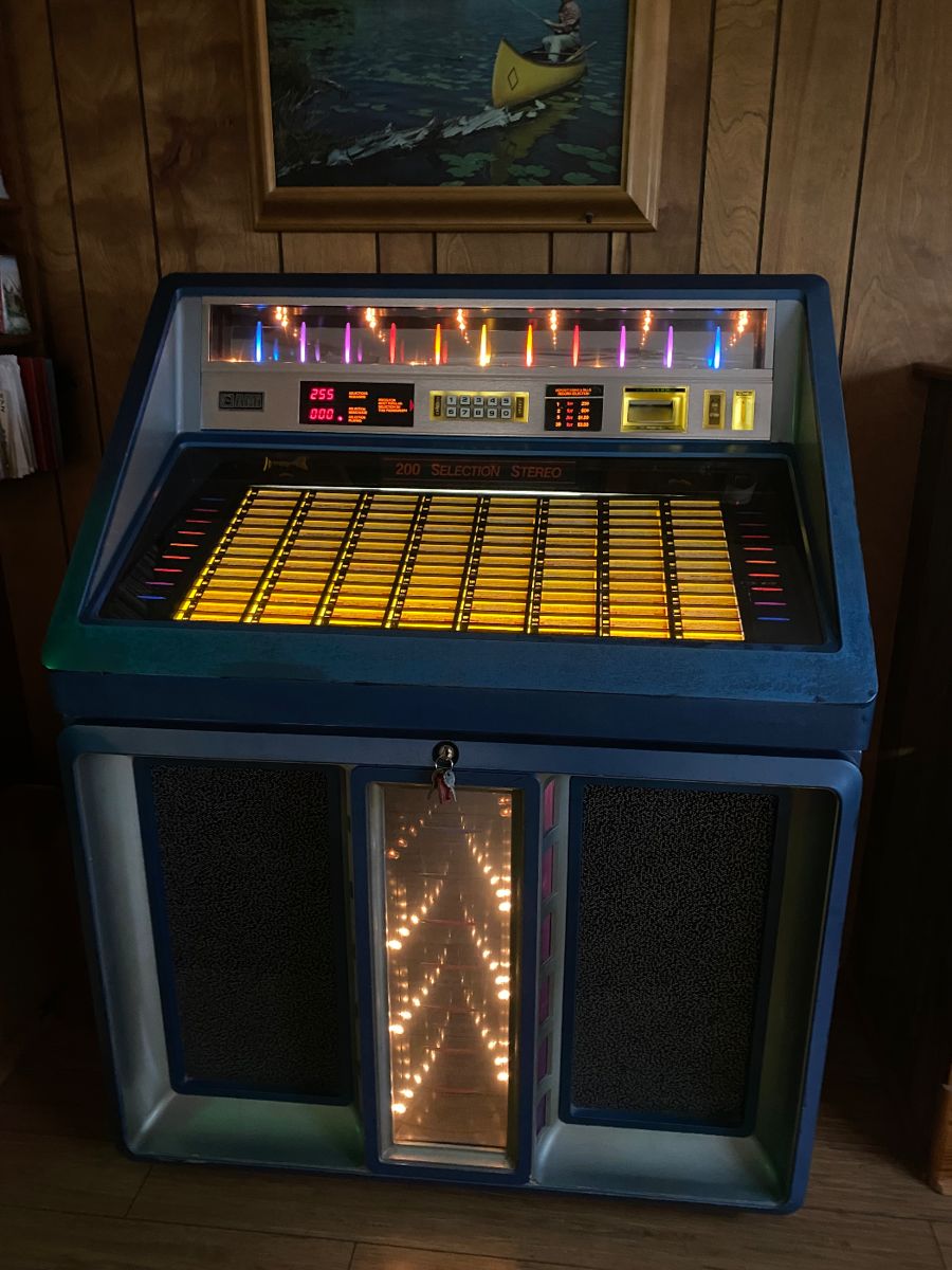 Avenue Estate Sales - Darien - Collector... starts on 1/19/2024