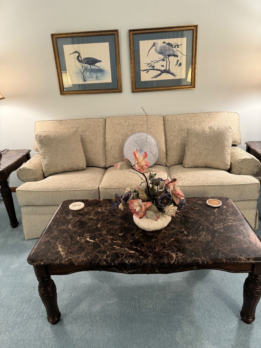 Estate Sale by The Junque Ladies in Russell, KY starts on 1/12/2024