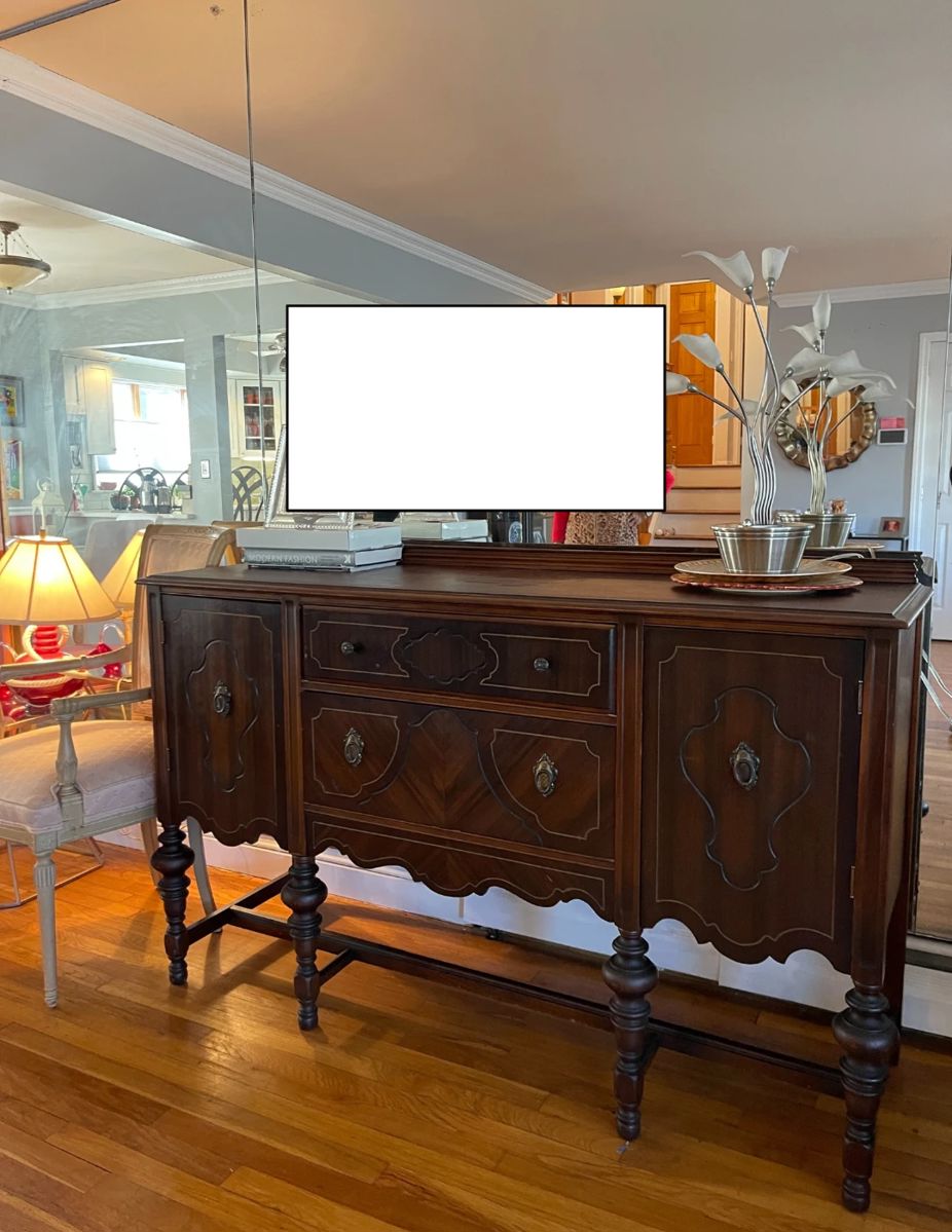 Antique Moving Sale - Unique Furniture, Homewares,... starts on 1/13/2024