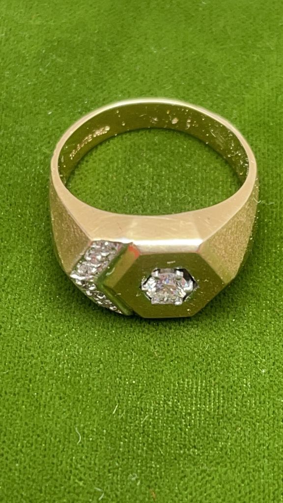 Weekly Sunday Collectible Auction in Boulder City, NV starts on 1/13/2024