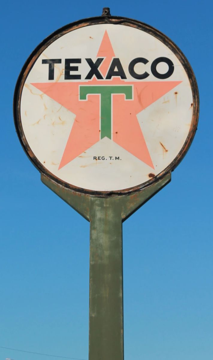 AUCTION TONIGHT! BOMB of Online ESTATE AUCTION... starts on 2/1/2024