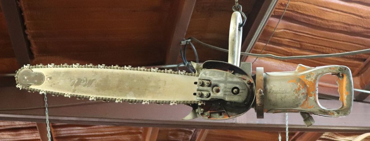 AUCTION TONIGHT! BOMB of Online ESTATE AUCTION... starts on 2/1/2024