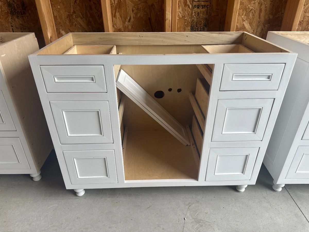 Hummer H2, Car Dolly, Tools, Exercise Equipment,... starts on 1/18/2024