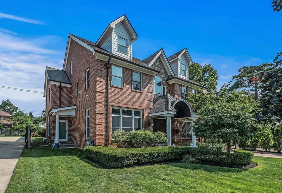 BEAUTIFUL BOUNTIFUL BIRMINGHAM MULTI MILLION... starts on 2/2/2024