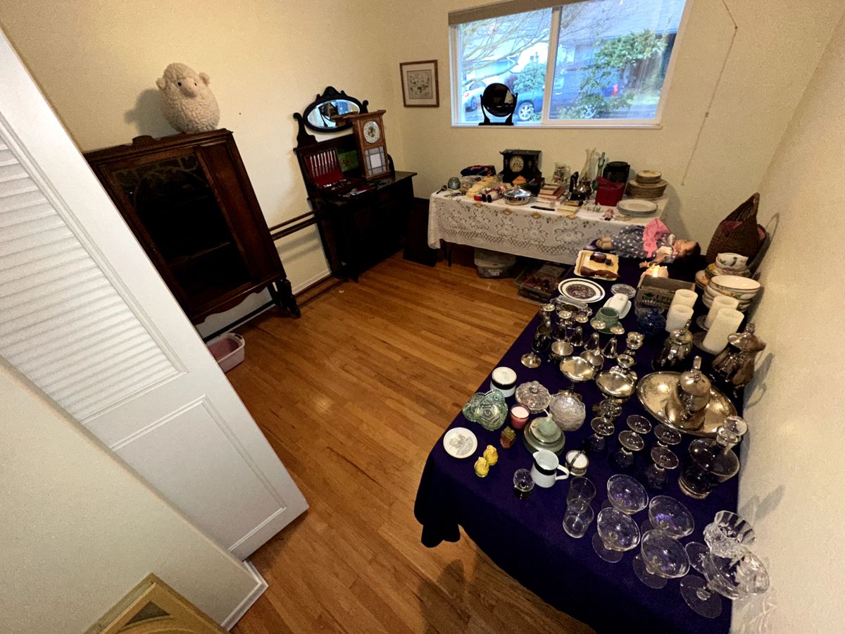 The Rusty Trunk LLC opens to Dowling Estate Sale starts on 2/23/2024