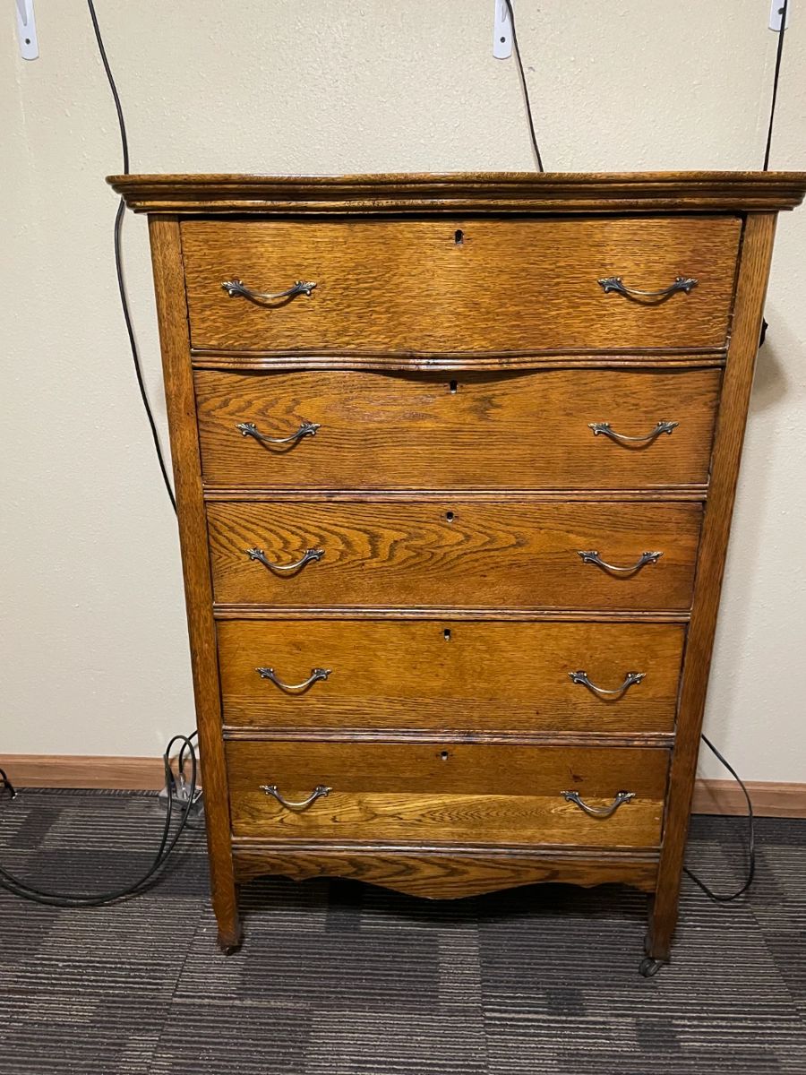 Estate Sale : Nelson, IL in Dixon, IL starts on 2/10/2024