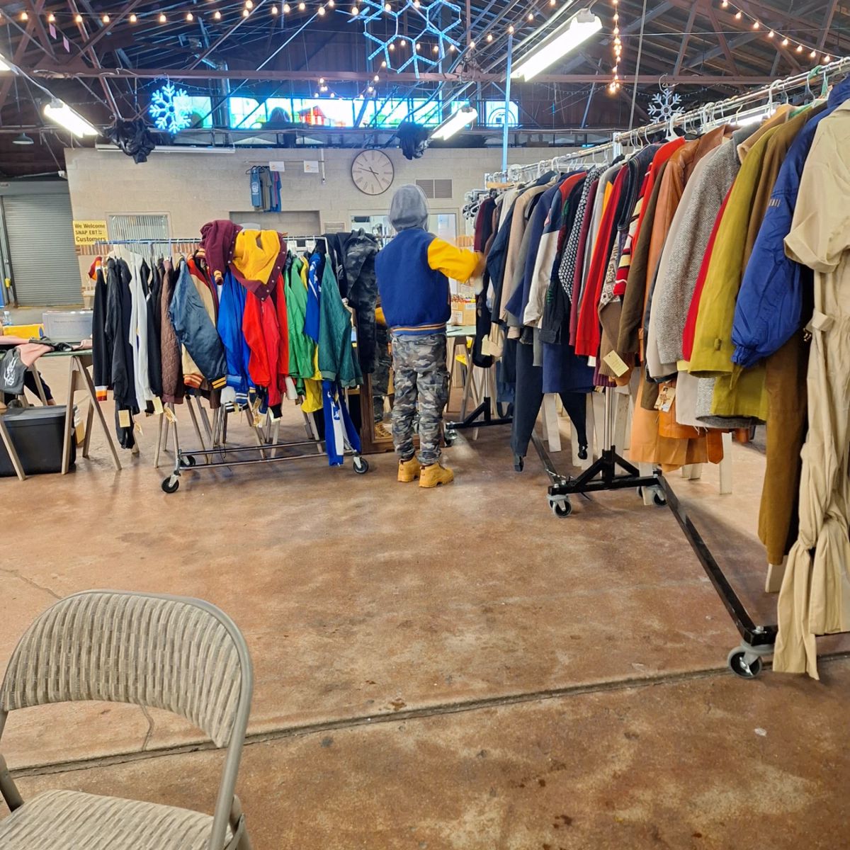 VINTAGE CLOTHING TRUNK SHOW in Royal Oak, MI starts on 2/4/2024