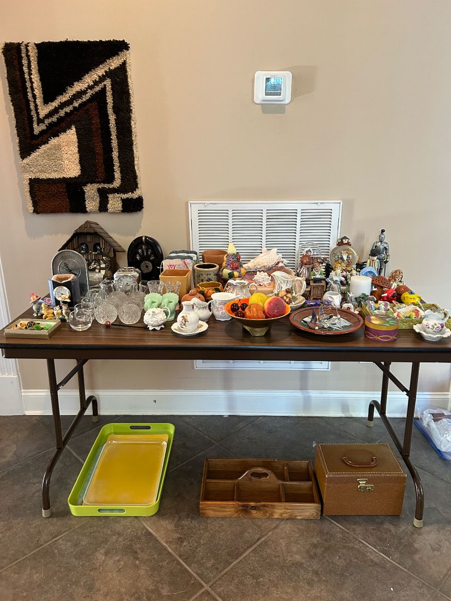 Stoneway Trail 8000 sq ft! Sterling, MCM,... starts on 2/8/2024