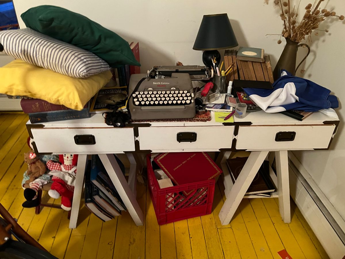 Candace's Antiques Beverly Living Estate... starts on 3/16/2024