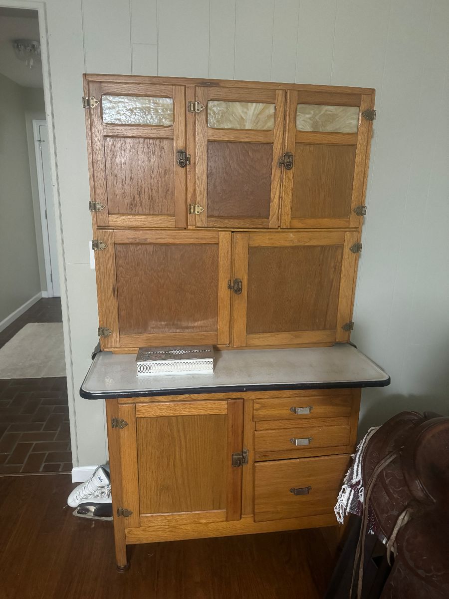 Colleen Griffee Estate Sale in Springfield, MO starts on 2/28/2024
