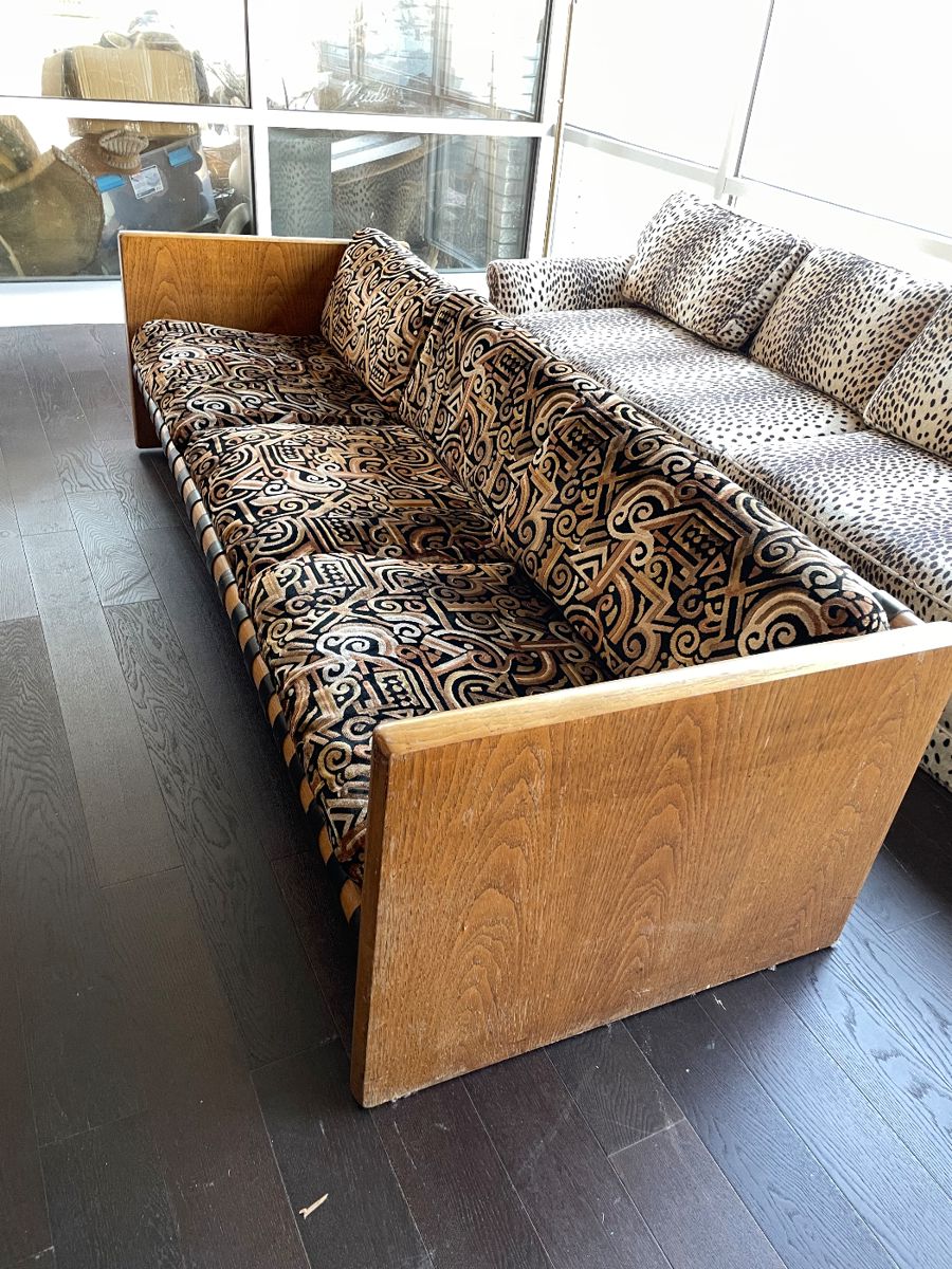 Modern/Mid century/vintage/fashion/collectables... starts on 3/1/2024